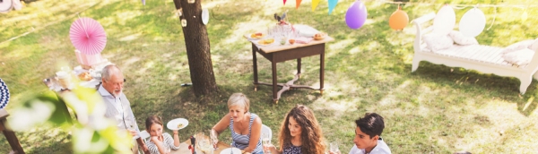 Gartenparty Deko » 20+ ultimative Sommerparty Deko Ideen!